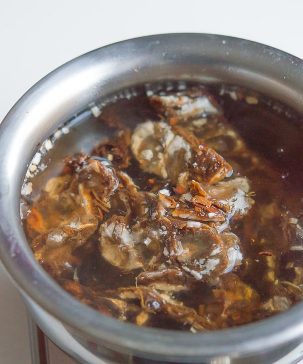 Pulikachal | Puliyodharai | Tamarind Rice • The Magic Saucepan