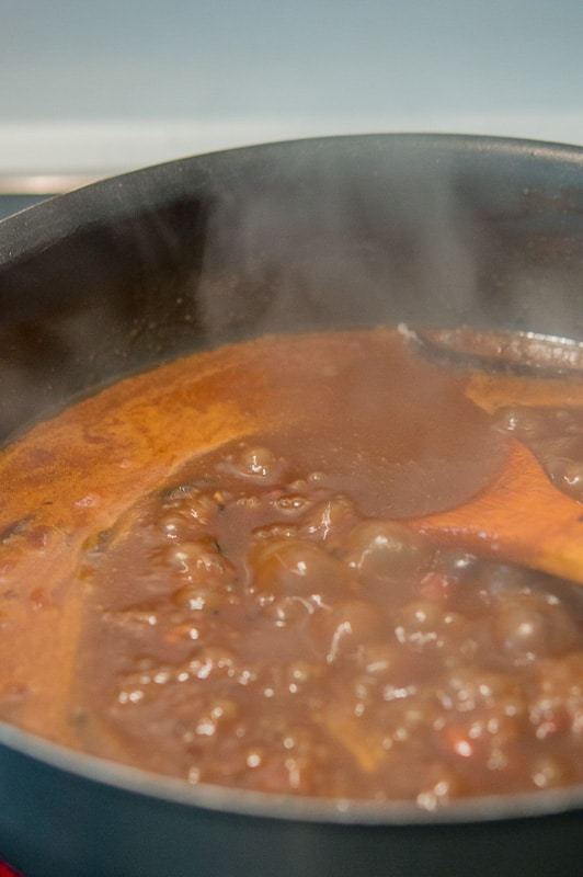 Pulikachal | Puliyodharai | Tamarind Rice • The Magic Saucepan